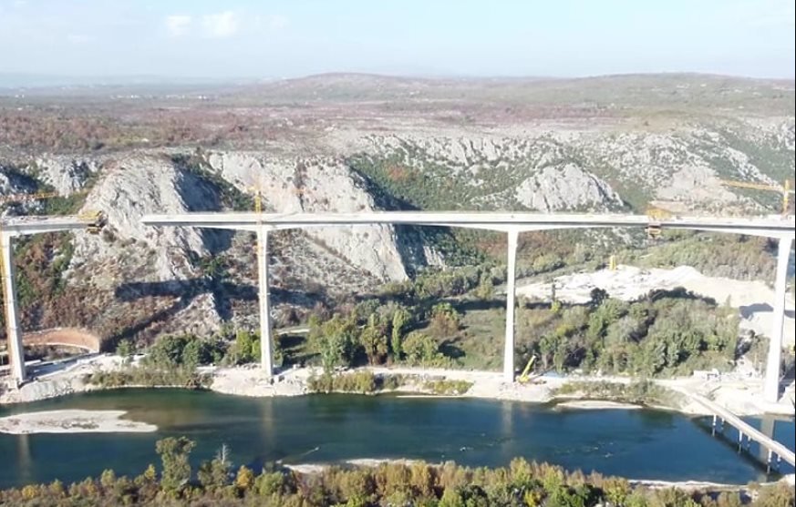 Kompanija koja gradi most u Počitelju objavila novi snimak trenutnog ...
